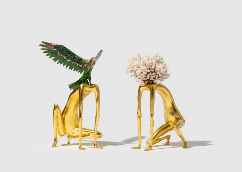 금빛 반인반수 미학 ‘이켈로스와 판타소스'…웅갤러리, 김용경 개인전 - 파이낸셜뉴스