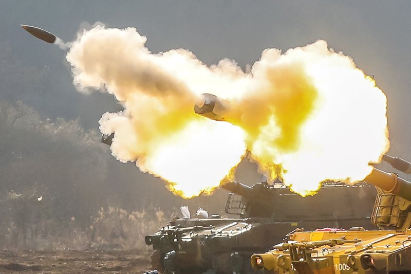 [뉴스1PICK]'초탄필중'…지축 흔들며 불 뿜는 K-55A1 자주포 - 파이낸셜뉴스