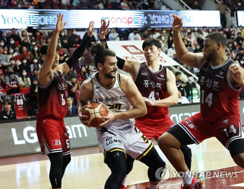 [프로농구전망대] 인삼공사 vs LG 16일 1·2위 격돌…선두권 경쟁 변수 - 파이낸셜뉴스