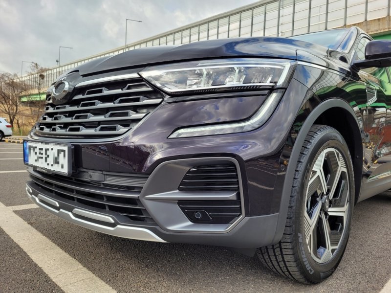 "가성비 SUV"…르노 QM6, 새 디자인으로 1인가구 공략[시승기] - 파이낸셜뉴스