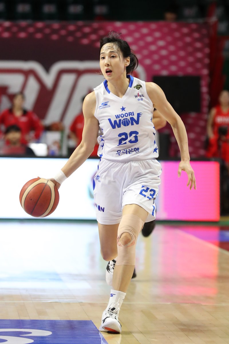 여자농구 우리은행, 통산 11번째 챔프전 우승…MVP는 김단비(종합) - 파이낸셜뉴스