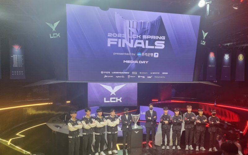 롤 결승 진출전 앞둔 도란·기인, "사일러스·자르반 기용 의향 있다" - 파이낸셜뉴스