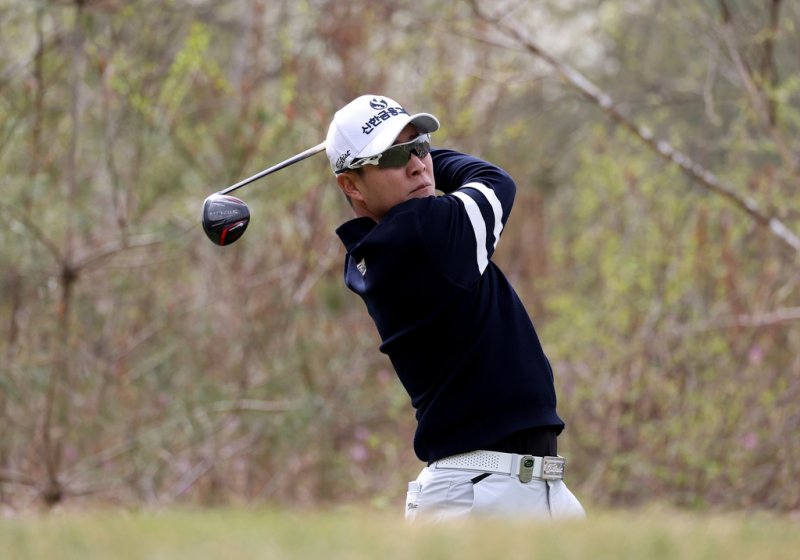 '영구시드' 받고 KPGA 복귀한 김경태, 첫 대회 기권 - 파이낸셜뉴스