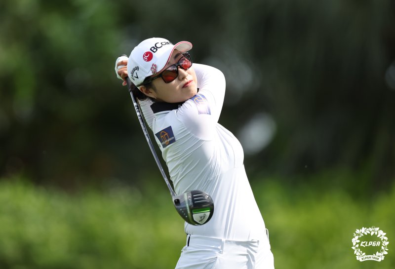 KLPGA 교촌 1991 레이디스 오픈, 2R 36홀로 우승자 가린다(종합) - 파이낸셜뉴스