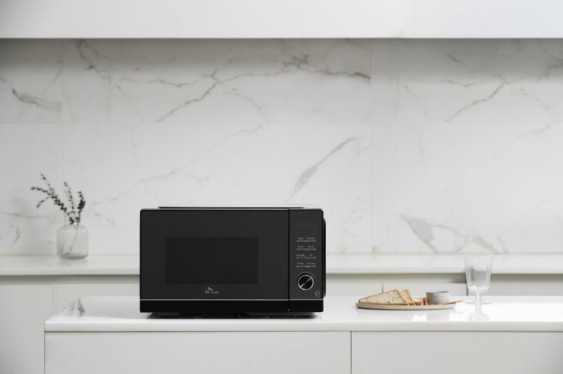 "하나에 다 담았다"…SK매직, 23L 올인원 광파 오븐 2종 출시 - 파이낸셜뉴스