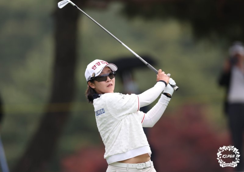 막판 버디 2개 임진희, KLPGA투어 NH투자증권 챔피언십 정상 - 파이낸셜뉴스