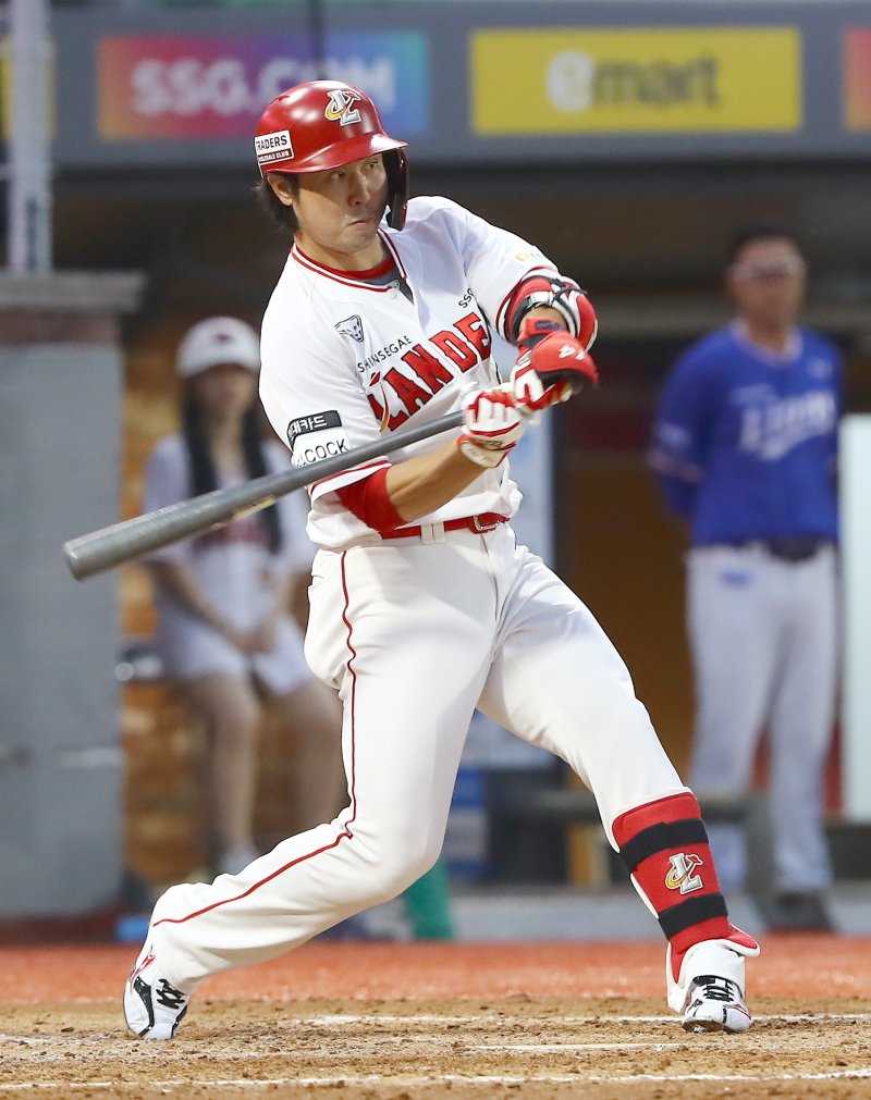 36세 최정 여전히 뜨겁다…통산 4번째 홈런왕 정조준 - 파이낸셜뉴스