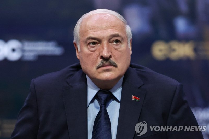 [속보] 벨라루스 대통령 "러 상황 관련, 전면전투 대비태세 군에 명령" - 파이낸셜뉴스