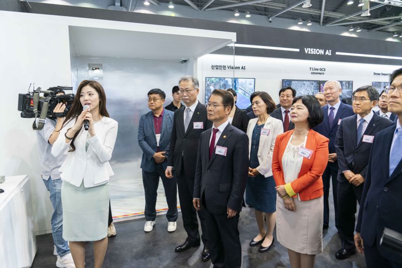 SKT "ICT로 산업현장 안전 제고".. 안전보건전시회 참가 - 파이낸셜뉴스