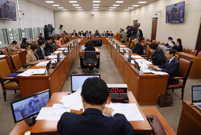 기초연금 대상 노인 40 까지 줄이되 최저 소득 보장해야 파이낸셜뉴스