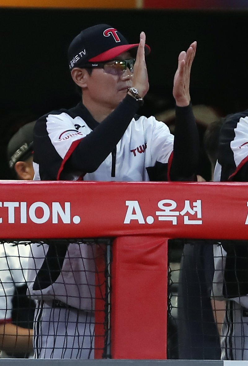 누수 있는 1, 2위…LG도 SSG도 전반기 목표는 '버티기’ - 파이낸셜뉴스