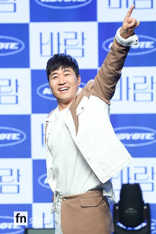 [포토] 코요태, '유쾌한 포즈' - 헉스