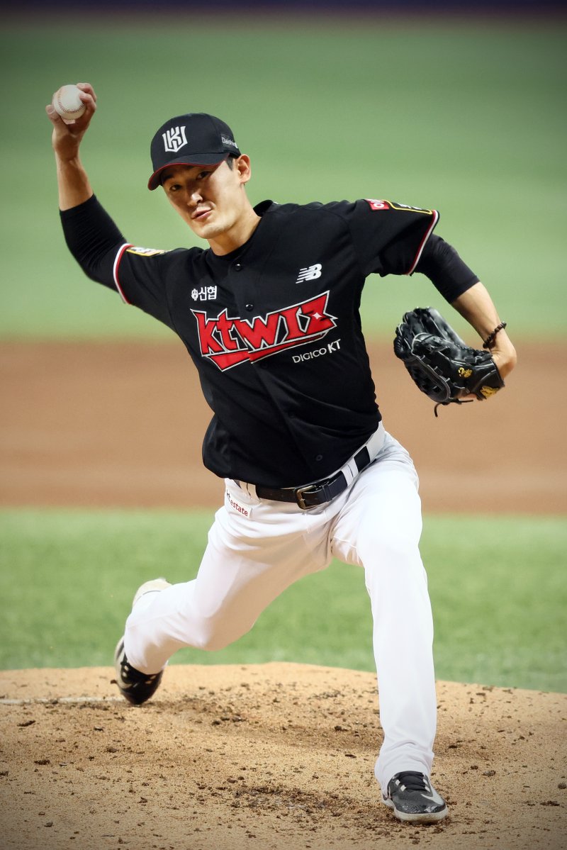 '고영표 7연속 QS' KT, 스윕승 전반기 유종의 미…키움 7연패 - 파이낸셜뉴스