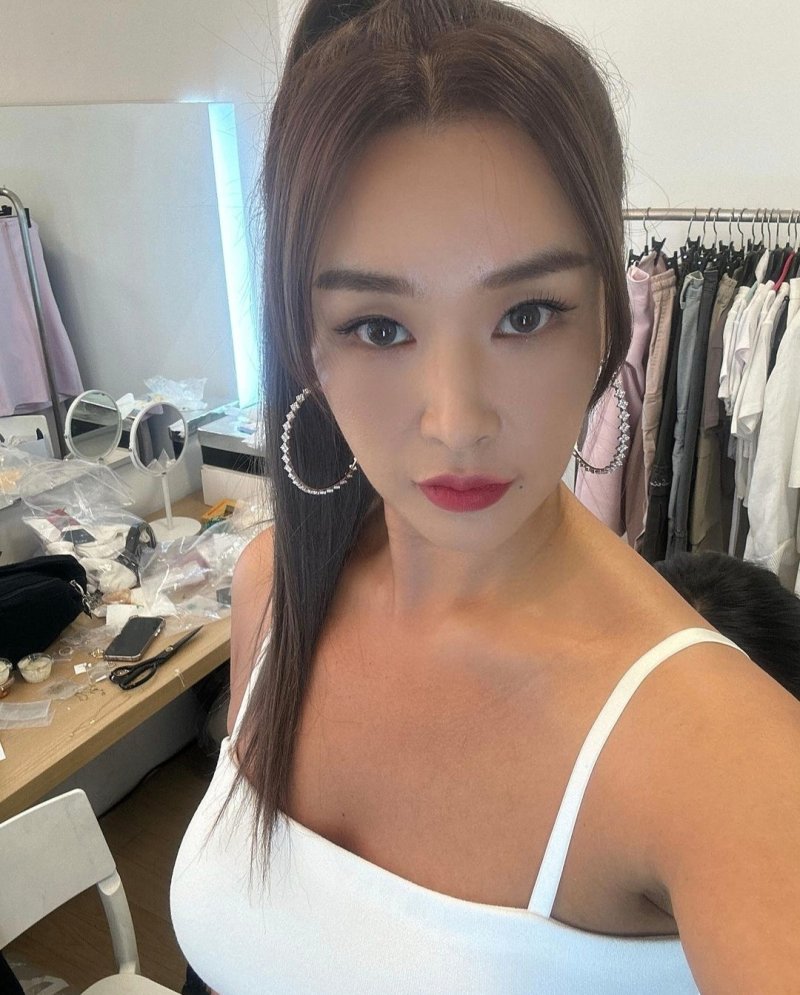 성형말고 살 뺐다…11살 연하♥ 배윤정 확 달라진 비주얼 헉스