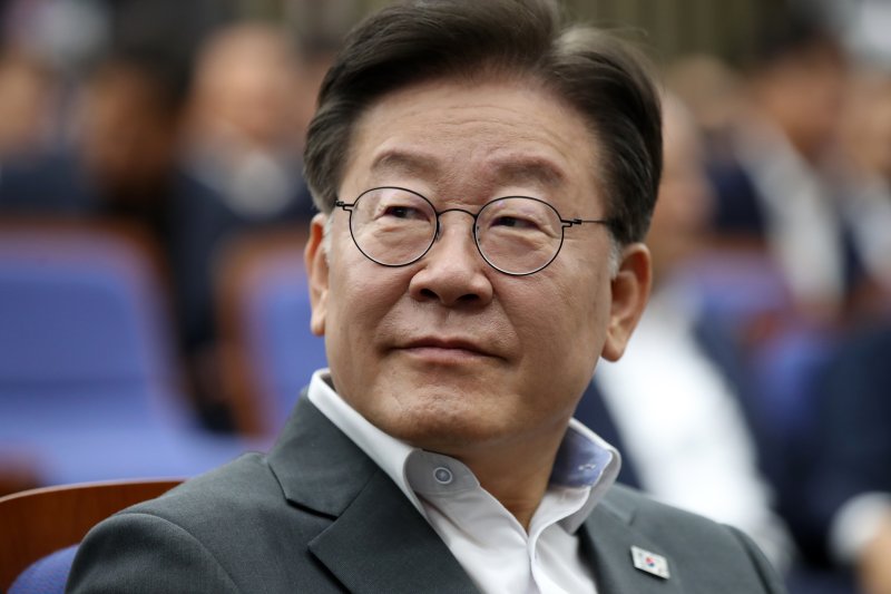 지지율 하락 비상 걸린 민주당…돌파구 없어 '전전긍긍' - 파이낸셜뉴스