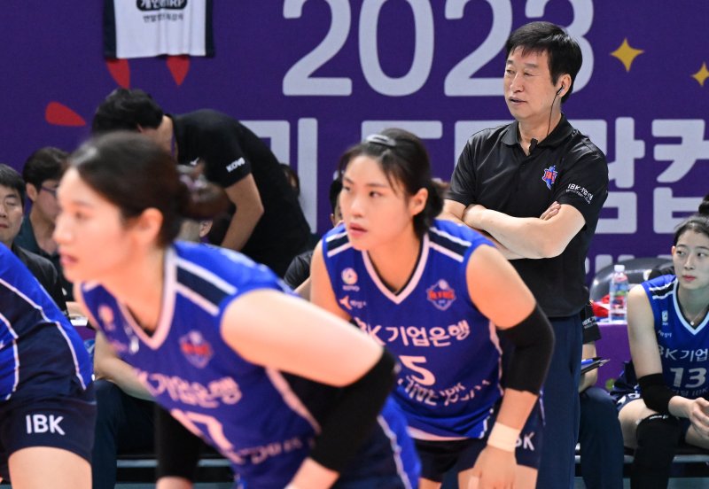 KOVO컵 여자부 결승전 시간, 5일 오후 1시30분에서 2시15분으로 변경 - 파이낸셜뉴스