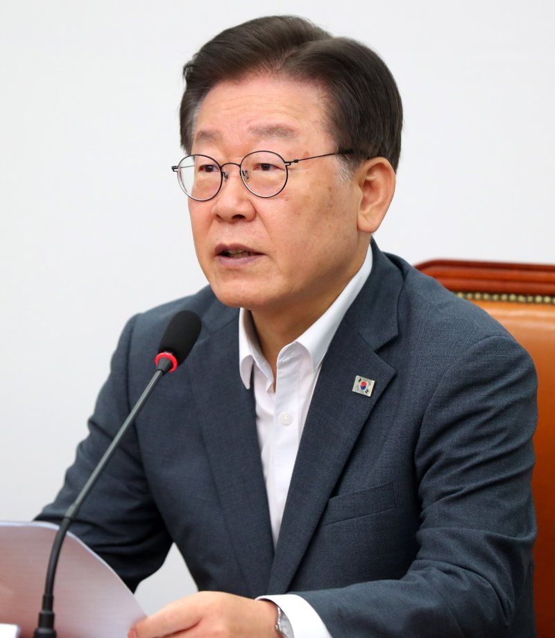 이재명 대표 쌍방울 대북송금 피의자 전환…檢 3자 뇌물죄 입건 파이낸셜뉴스