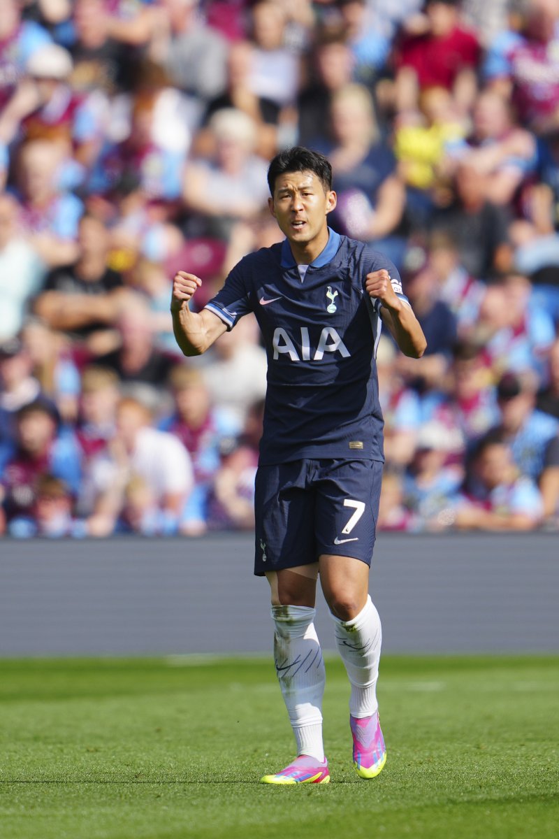 손흥민, EPL 4경기 만에 첫 골 신고…탄력받아 해트트릭 - 파이낸셜뉴스