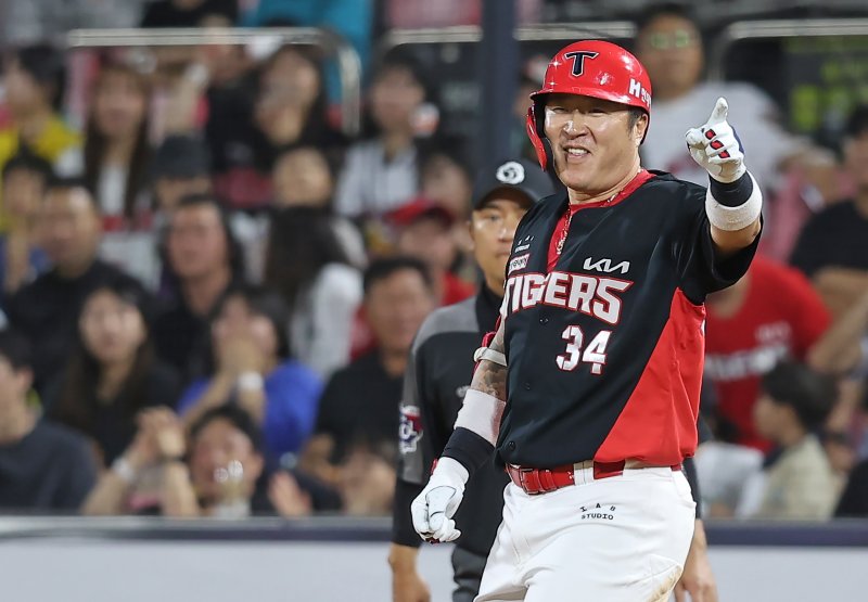 KIA, LG와 더블헤더 독식 4위 점프…SSG 5위 추락(종합) - 파이낸셜뉴스