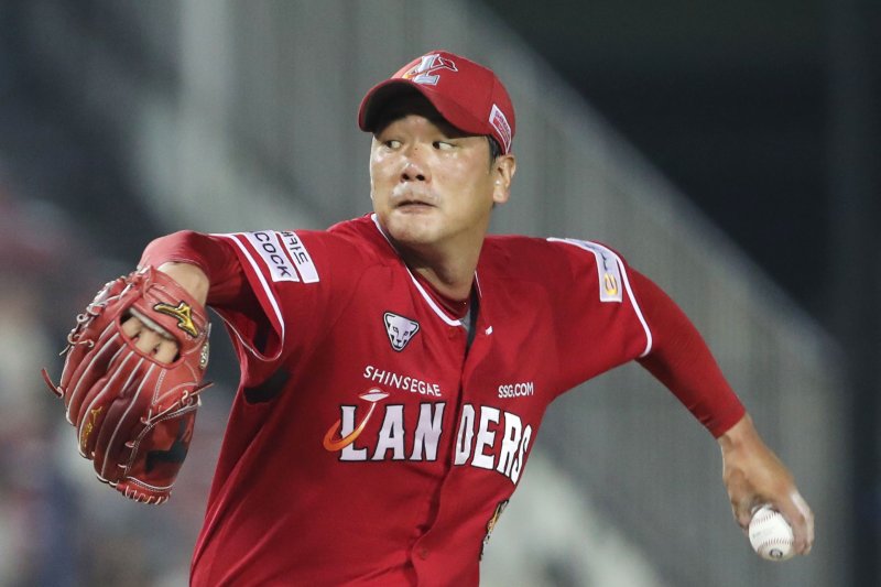 SSG 김광현, 통산 1700탈삼진 돌파…선동열 제치고 단독 4위 - 파이낸셜뉴스