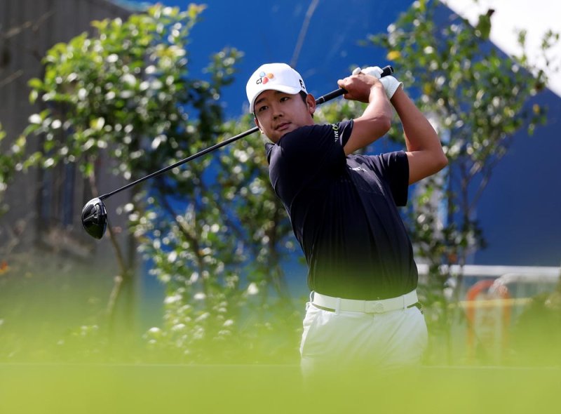 최승빈·윤상필, iMBank 오픈 2라운드 공동 선두 - 파이낸셜뉴스