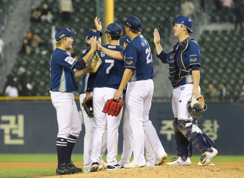 '2위 보인다' NC, LG에 진땀승…김형준 9회 결승점 - 파이낸셜뉴스