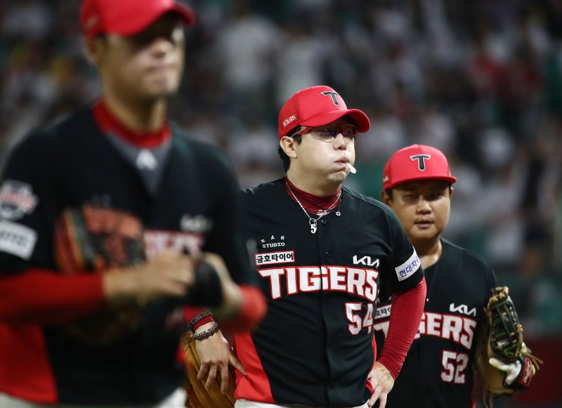 SSG 막판 상승세에 3위 경쟁 점입가경… KIA·롯데는 힘겨워진 가을야구[프로야구인사이트] - 파이낸셜뉴스