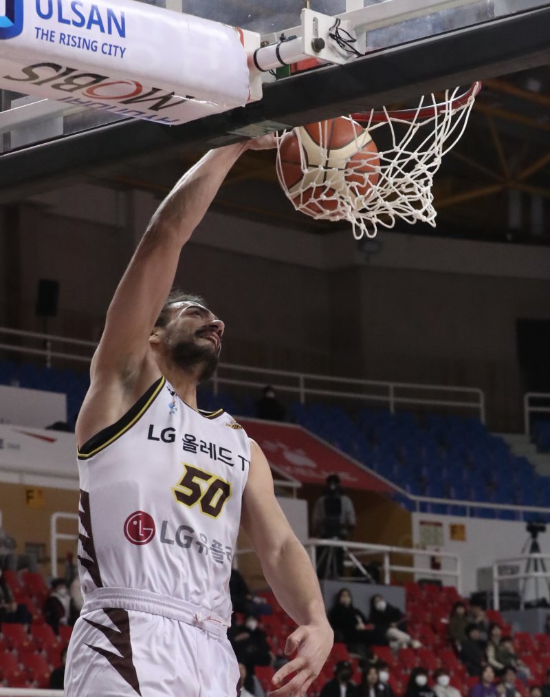 이재도·양홍석 빠진 LG, 가스공사 꺾고 컵대회 첫 승…현대모비스는 4강행 - 파이낸셜뉴스