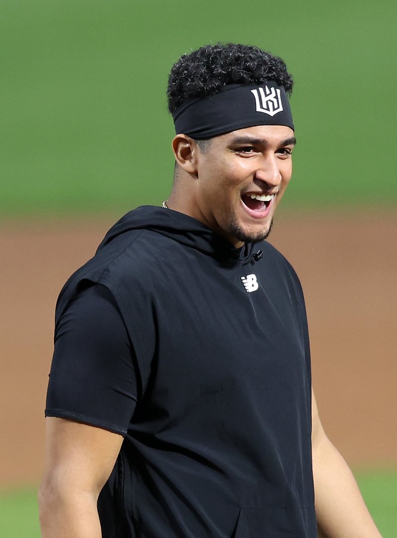 사흘 쉬고도 눈부신 역투…KT 쿠에바스 "신에게 '고맙다' 인사해야"(종합)[PO] - 파이낸셜뉴스