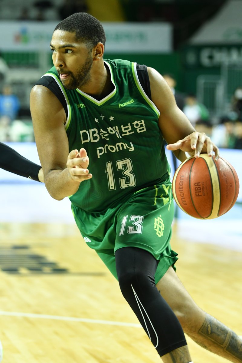 DB 선두 이끈 로슨, 프로농구 1라운드 MVP 선정…유효 90표 중 68표 - 파이낸셜뉴스