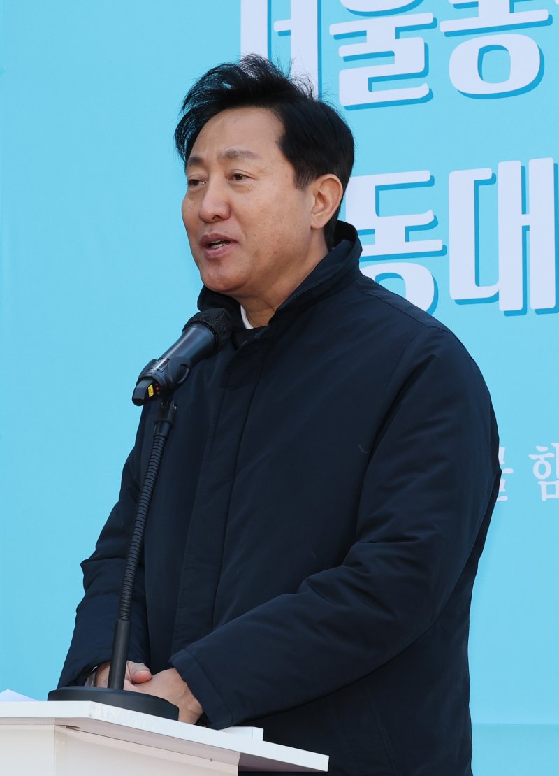 오세훈 시장 서울광장 성탄트리 점등식 참석 파이낸셜뉴스