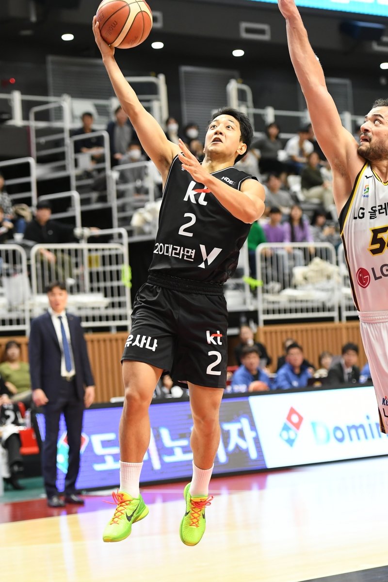 '허훈 17점' 프로농구 kt, LG 꺾고 3연승…공동 2위 도약 - 파이낸셜뉴스