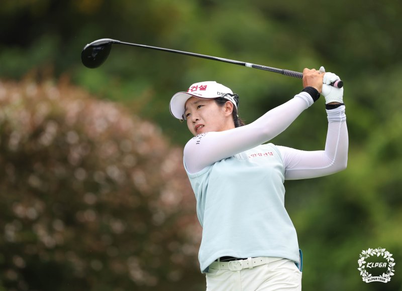 장효준, LPGA Q시리즈 3R 공동 2위 도약…임진희·이소미 공동 5위 - 파이낸셜뉴스