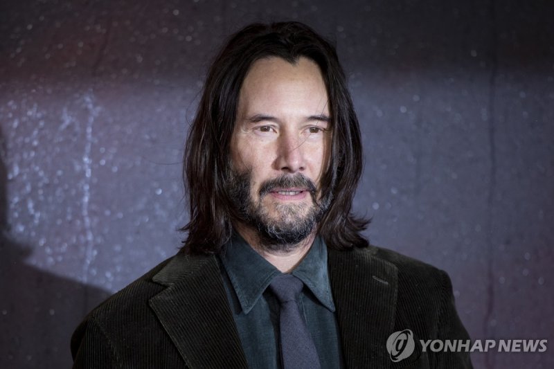 배우 키아누 리브스 집에 떼강도…올초엔 스토커에 시달려 파이낸셜뉴스
