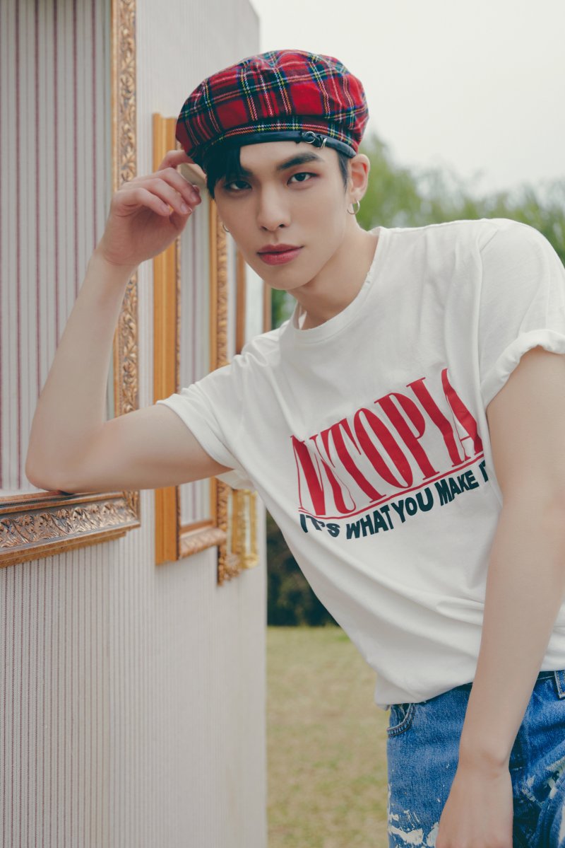 보이그룹 CIX의 BX, 26일 프로야구 광주 롯데-KIA 시구 - 파이낸셜뉴스