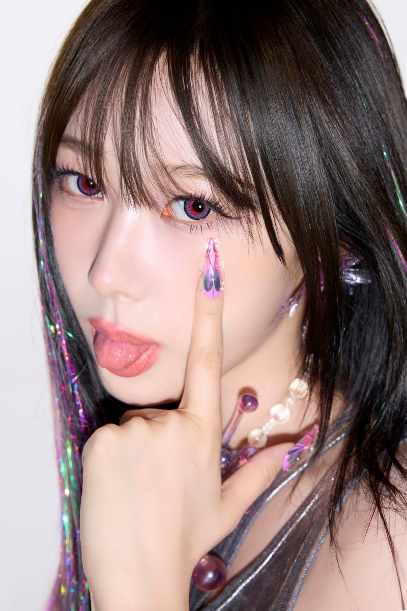 에스파, 신곡 '슈퍼노바' 티저…다중우주 세계관 - 헉스