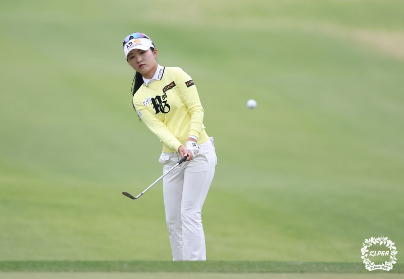 이예원, KLPGA NH투자증권 챔피언십 첫날 선두 - 파이낸셜뉴스