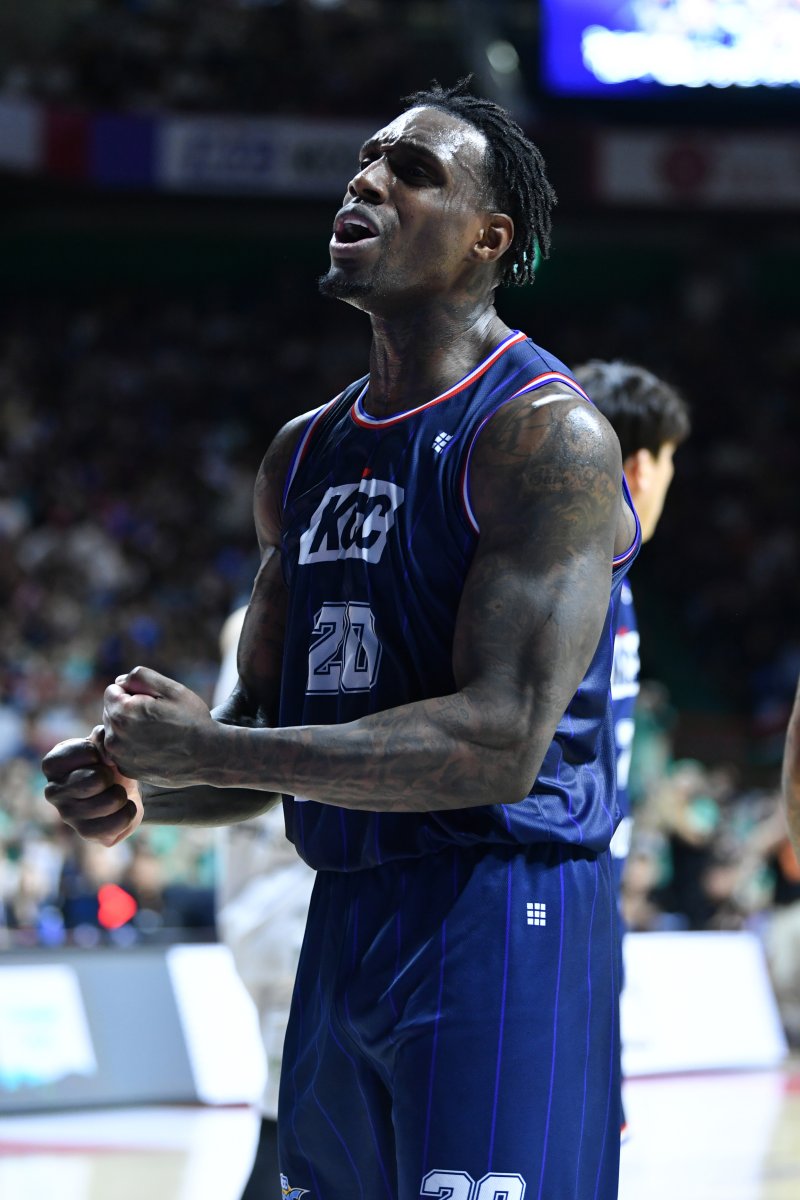 KBL, 17일 이사회서 '귀화선수' 라건아 신분 논의 - 파이낸셜뉴스