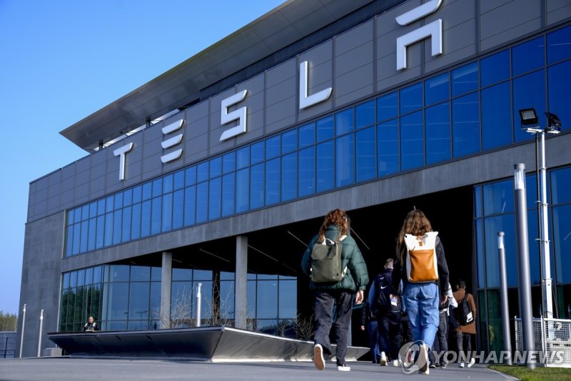 테슬라 독일공장 셔틀 '디젤→전기열차' 교체 - 파이낸셜뉴스