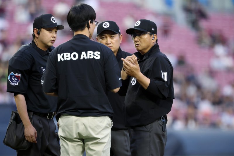 프로야구 대구 SSG-삼성전, ABS 멈췄다가 재개…"원인 파악 중" - 파이낸셜뉴스