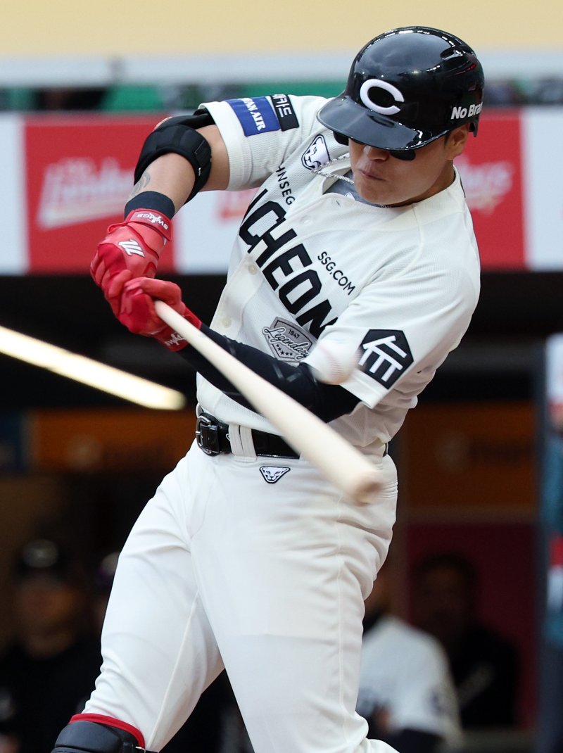 '김광현 6승' SSG, NC 상대 6연패 끝 첫승…롯데는 고척 7연패 탈출(종합) - 파이낸셜뉴스