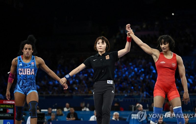 [올림픽] 인도 레슬링 선수, 금메달 앞두고 체중 '150g' 초과해 실격 - 파이낸셜뉴스