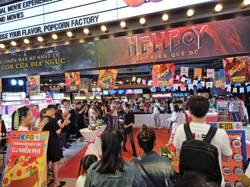 "월남쌈 대신 '비비고' 만두 먹고 CGV서 영화 봐요"…'베트남 젠지' 홀린 CJ - 파이낸셜뉴스