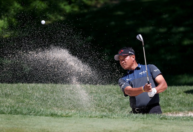 '3승 도전' 최경주, PGA 시니어투어 앨리 챌린지 첫날 단독 선두 - 파이낸셜뉴스