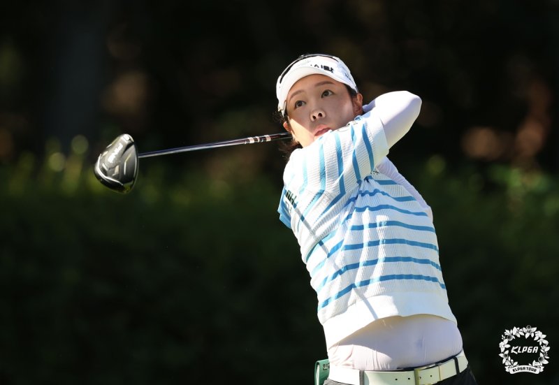 박지영, KLPGA 투어 KG 레이디스오픈 1R 선두 '시즌 4승 보인다' - 파이낸셜뉴스