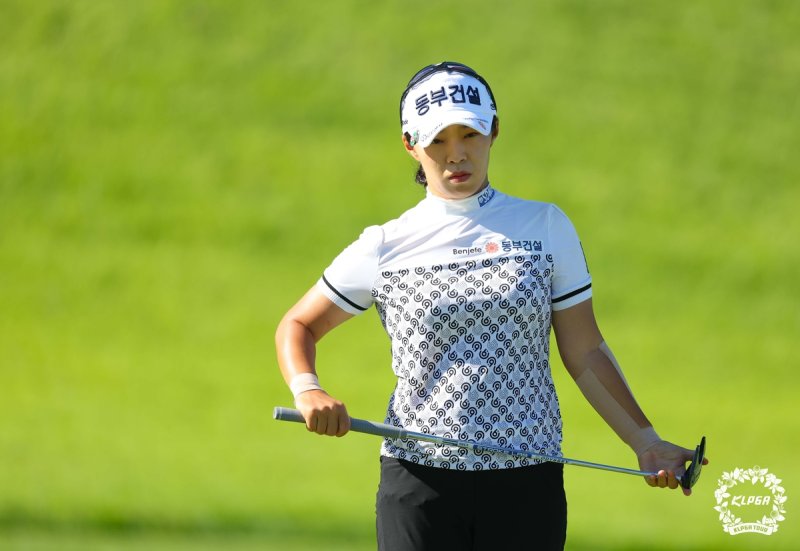 박지영, KLPGA 투어 KG 레이디스오픈 1R 선두 '시즌 4승 보인다' - 파이낸셜뉴스