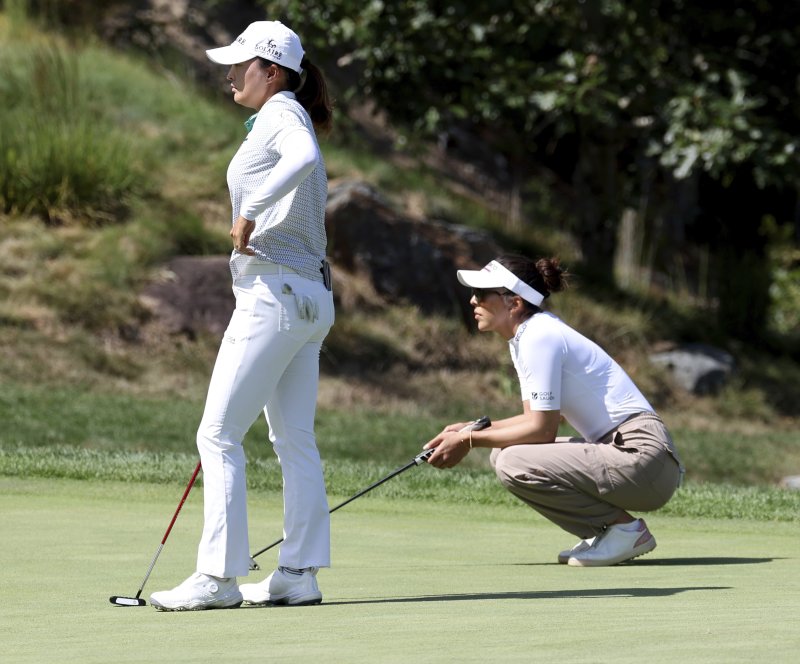 고진영, LPGA 투어 FM 챔피언십 3R 단독 선두…시즌 첫 승 도전 - 파이낸셜뉴스