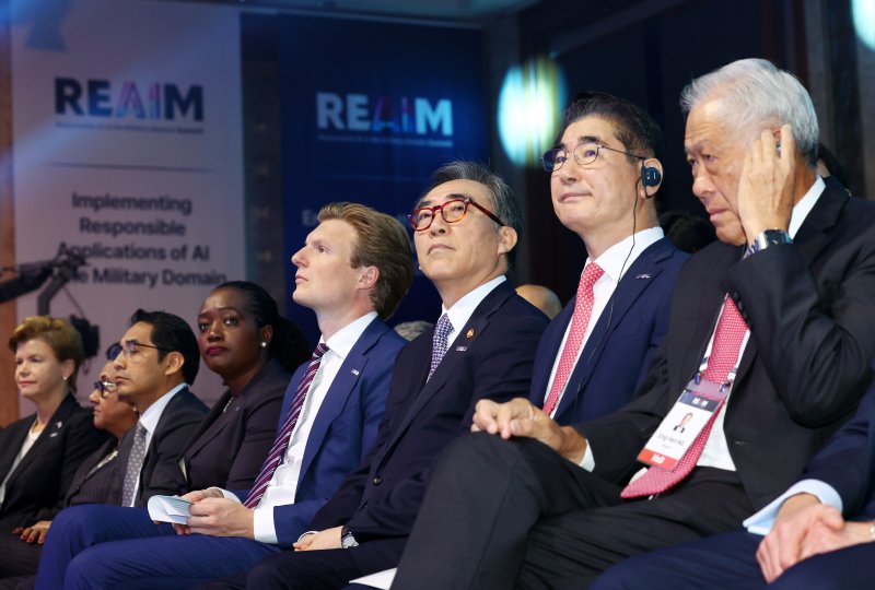 '군사용 AI 규범 논의' REAIM 서울서 개막…90여개국 참석 - 파이낸셜뉴스