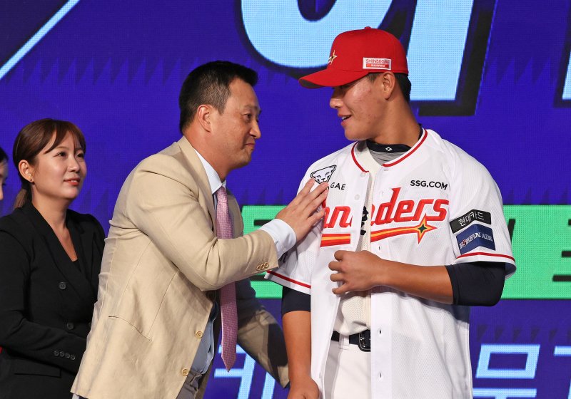 프로야구 SSG, 신인 드래프트 1R서 '포수 최대어' 강릉고 이율예 지명 - 파이낸셜뉴스