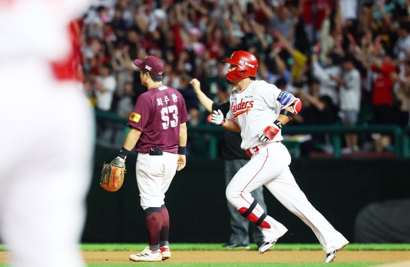 SSG, 키움 잡고 사상 첫 5위 결정전行…김도영은 '40-40' 달성 실패(종합) - 파이낸셜뉴스